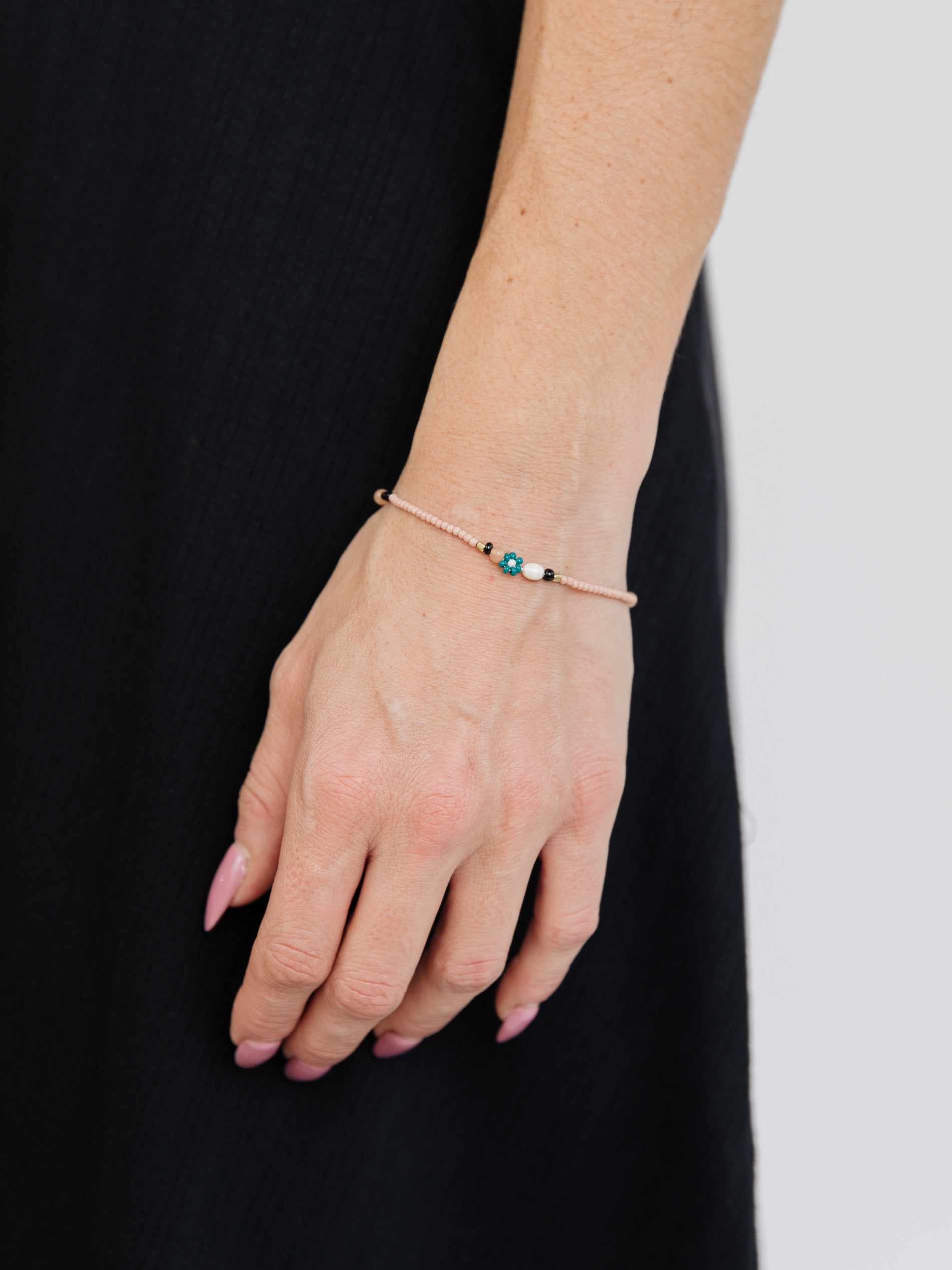 Aliah Beaded Bracelet Rosette - Handmade Jewelry | Mata Traders