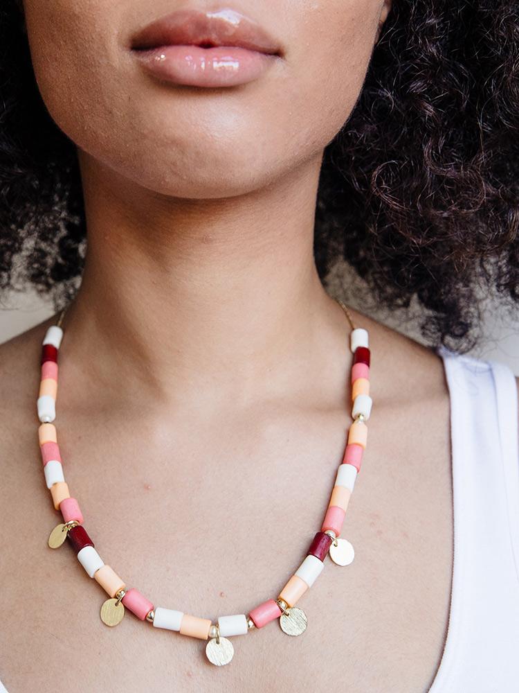 Emily Necklace Coral - Handmade Jewelry | Mata Traders